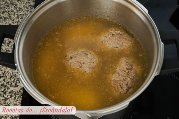 Escudella i carn d’olla. Receta catalana tradicional paso a paso - Recetas de ¡Escándalo!